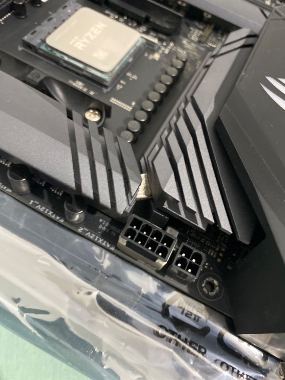 ספק כוח עם 16פינים של CPU - FXP