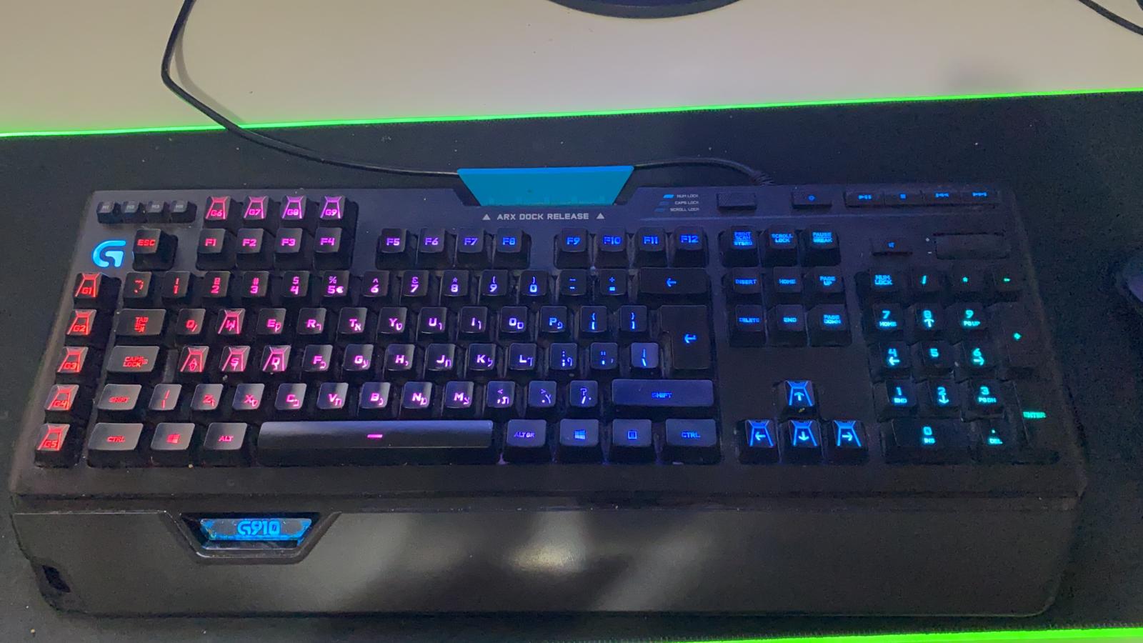 מקלדת לוגיטק G910 - FXP
