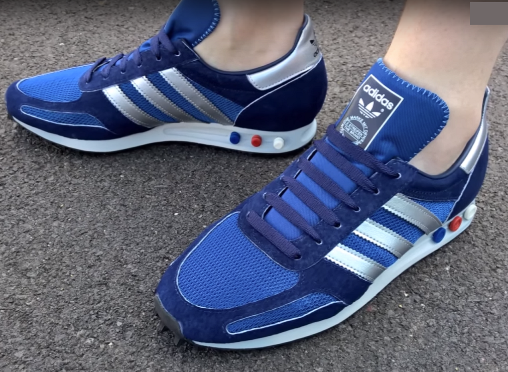 מה אומרים איך הנעל הזאת יפה עם ג'ינס? ADIDAS - FXP