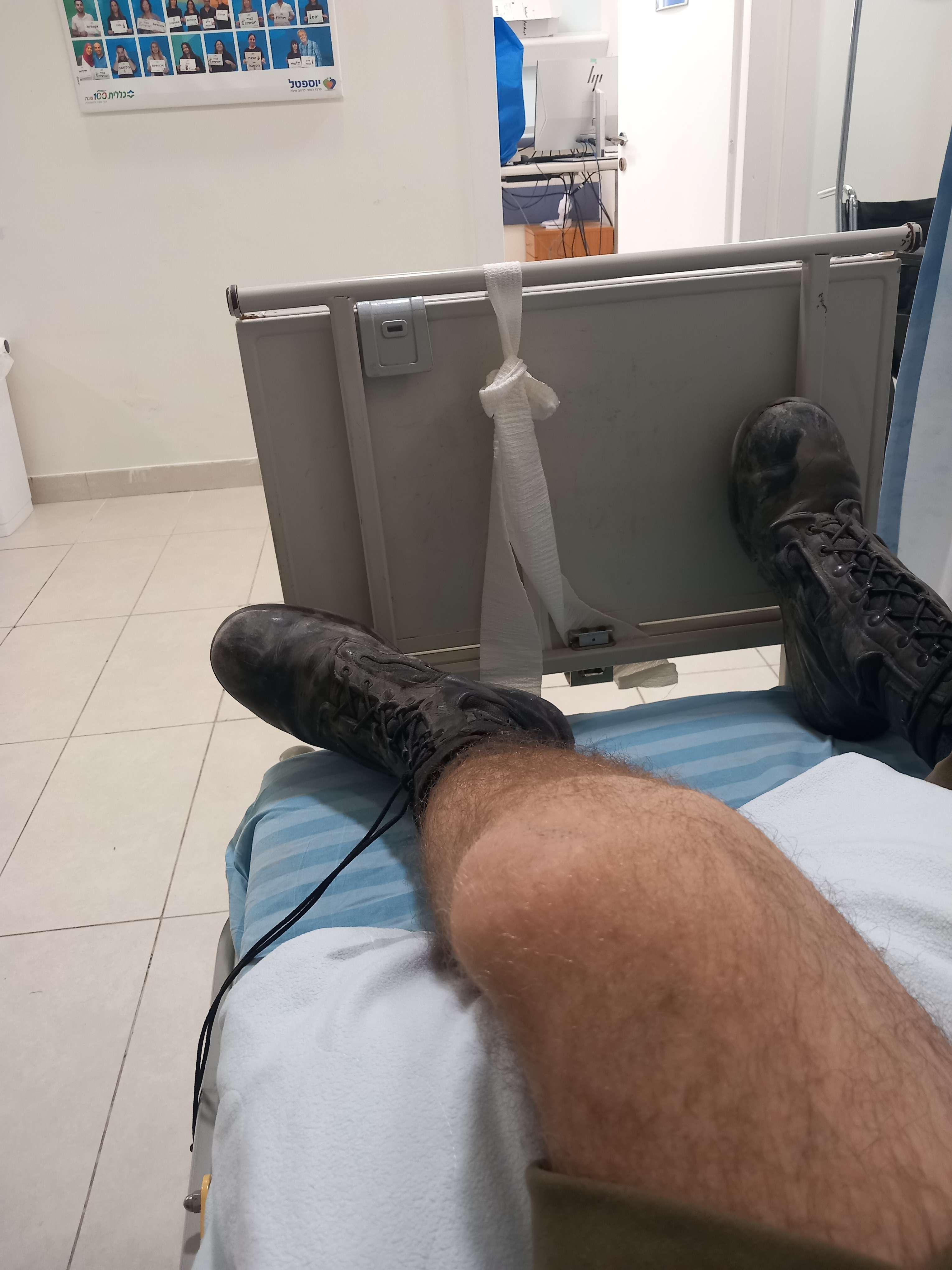 פריקה בברך בזמן תרגיל בצבא - FXP